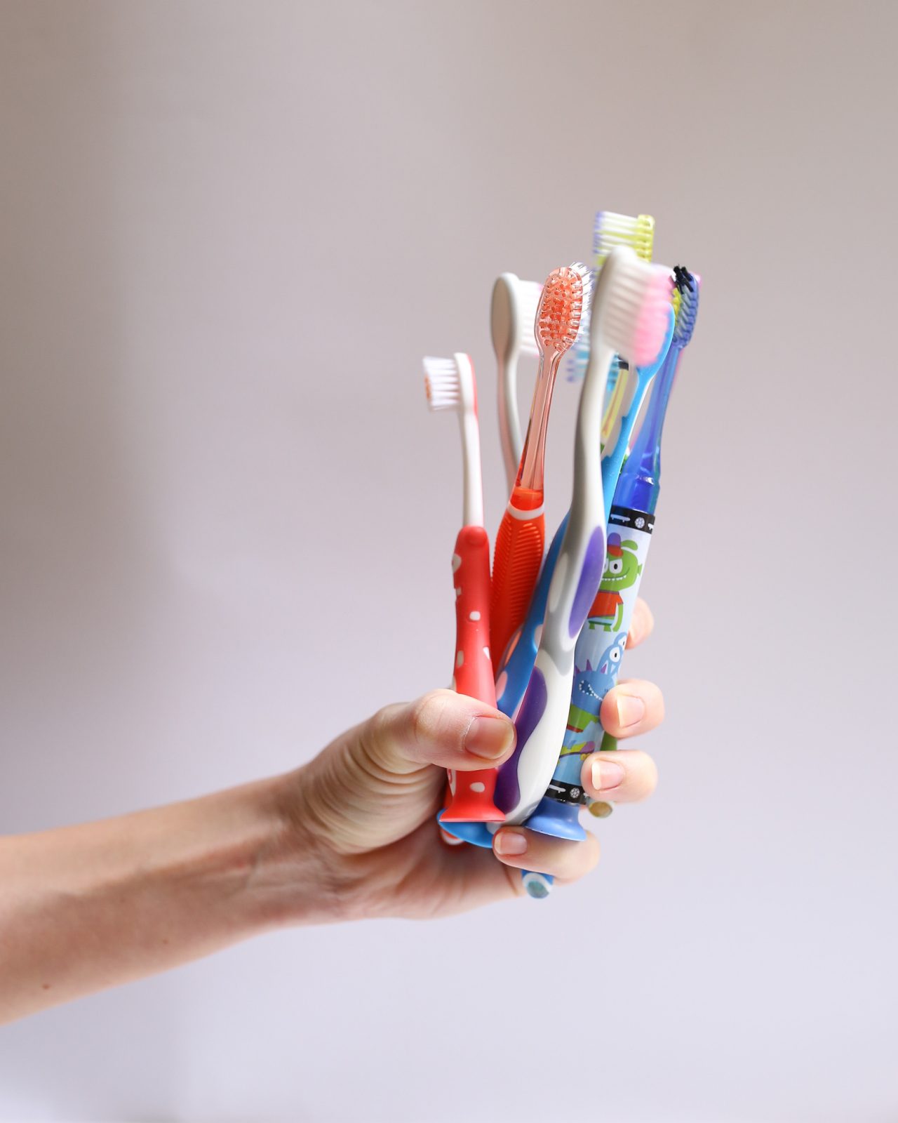 The Difference Between Sensitive Gums, Gingivitis and Gum Disease